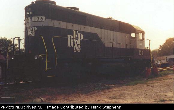 HRT 136 still in full RF&P colors stands in the waning light at Airline, GA in 2004